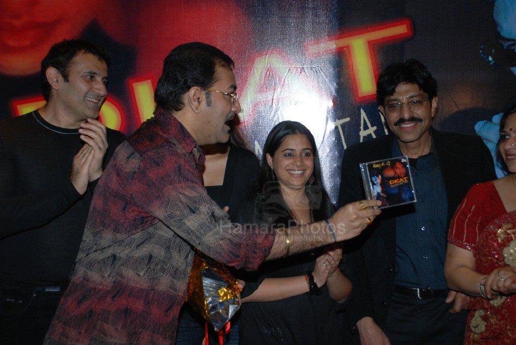 Sudesh Bhonsle, Parmeet Sethi, Dr. Manoj Kumar Gupta at the launch of Duniya Ki Aisi Taisi album ...